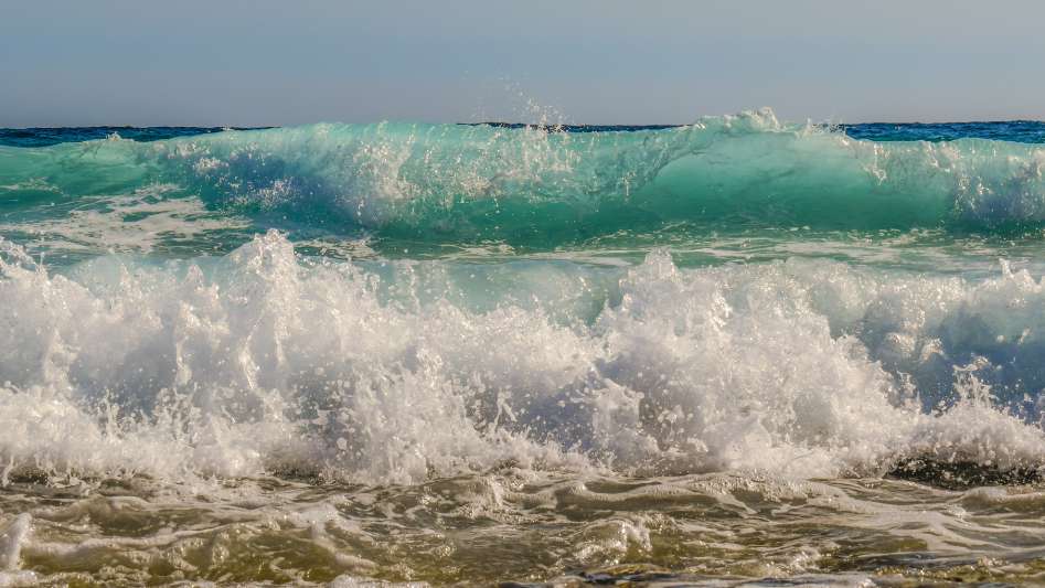 The Power Of The Ocean Harnessing Wave Energy For A Sustainable Future the-power-of-the-ocean-harnessing-wave-energy-for-a-sustainable-future